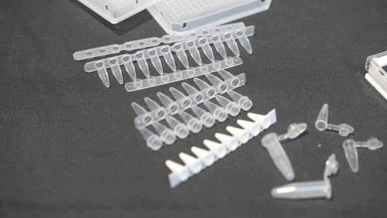 High - Performance 8 - Strip PCR Tubes for Precise PCR Experiments